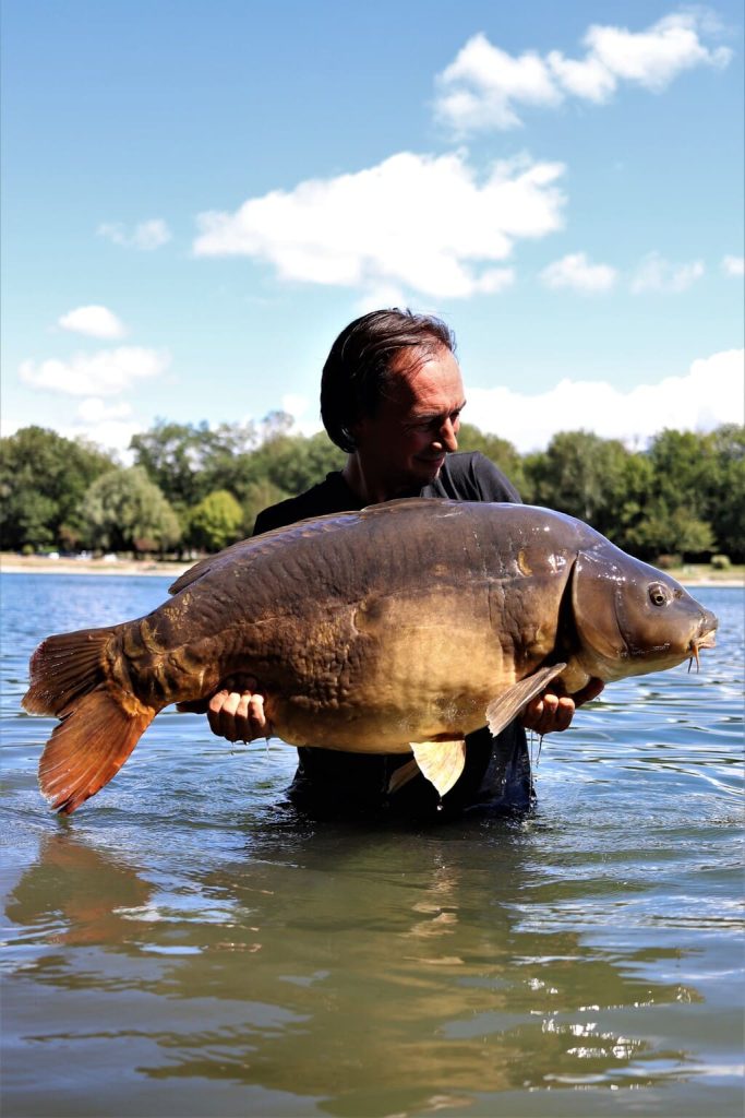 KWO Boulevard – 37 kilo van Oriënt en de GROOTSTE karper van UK! – KWO